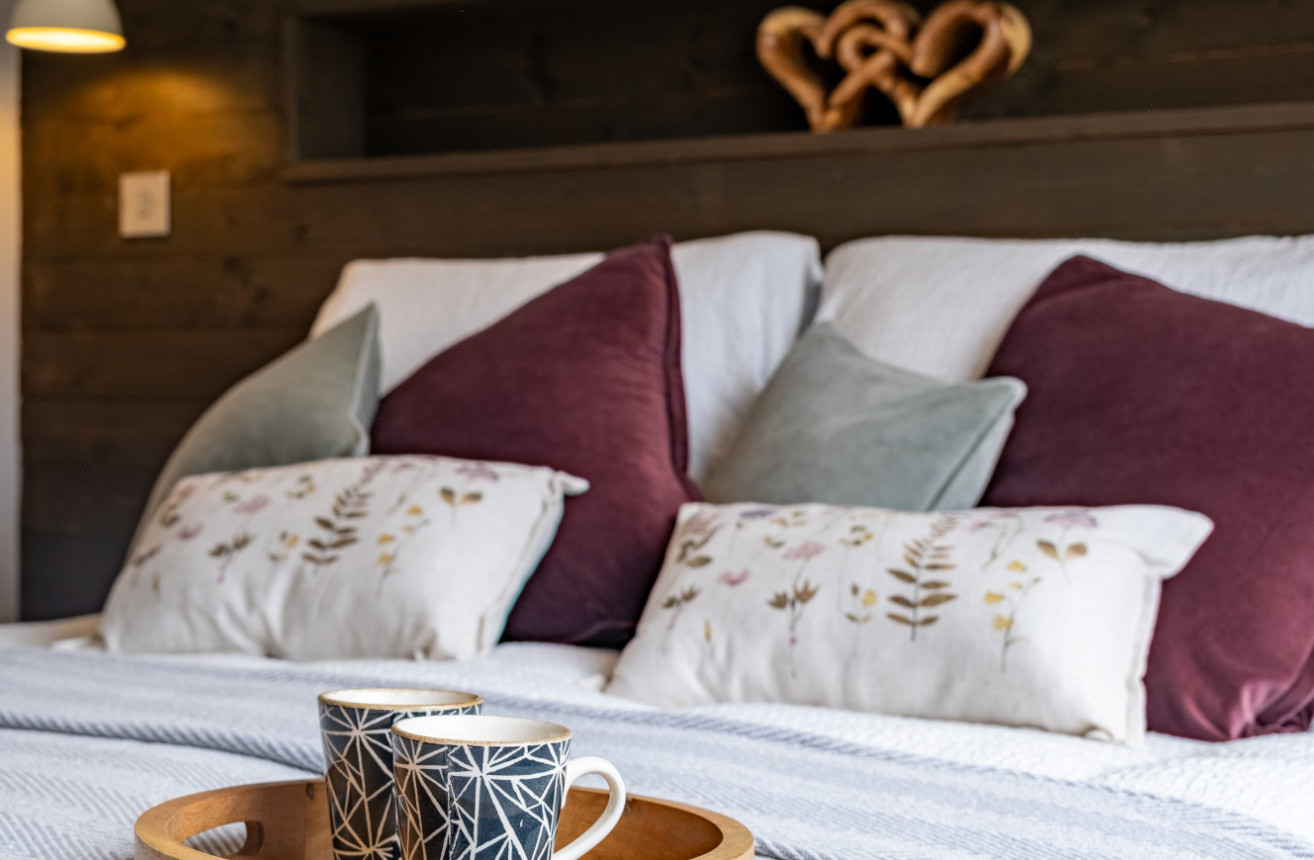 Hot Tub Holidays in Cornwall | Hoburne St Mabyn